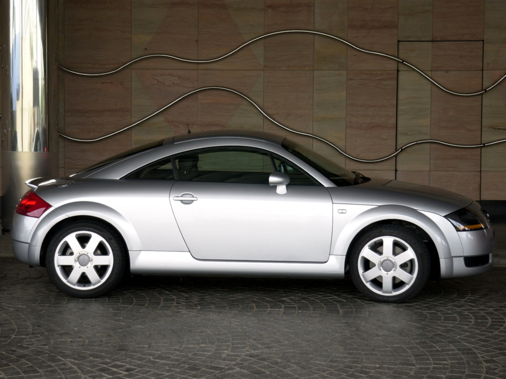 Pub Audi TT (8N) 1998–2006 02 - Echoretro